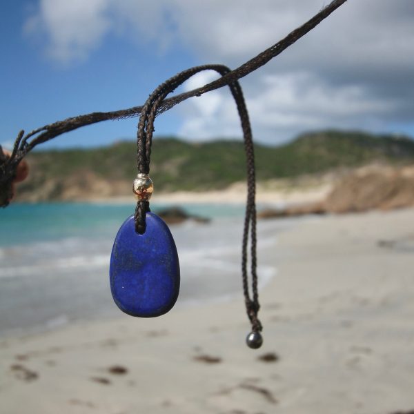 Trésors de St Barth - Lapis lazuli pendant necklace from St Barth